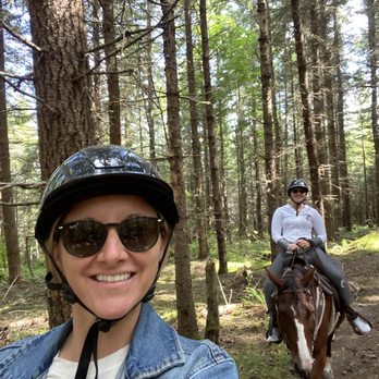 RED HAWK STABLES - Updated October 2025 - 22 Photos & 16 Reviews - 1445 ...