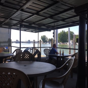 BOOTLEGGERS BAR & GRILL - Updated July 2024 - 46 Photos & 79 Reviews ...