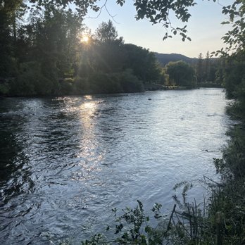 FLUX RIVER RESORT - Updated September 2025 - 54 Photos - 7420 Rush ...