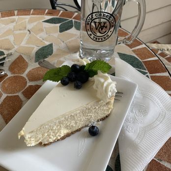 WOLF CREEK INN AND TAVERN - Updated December 2024 - 183 Photos & 113 ...