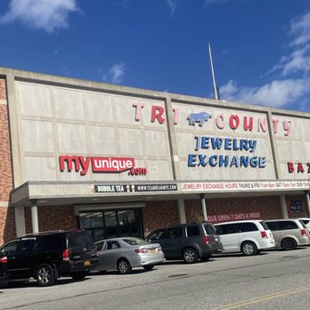 MYUNIQUE THRIFT - LEVITTOWN - Updated August 2025 - 68 Photos & 57 Reviews - 3041 Hempstead Tpke ...