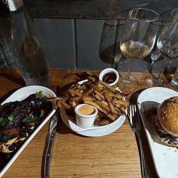 DAI DUE - Updated August 2024 - 1175 Photos & 713 Reviews - 2406 Manor ...