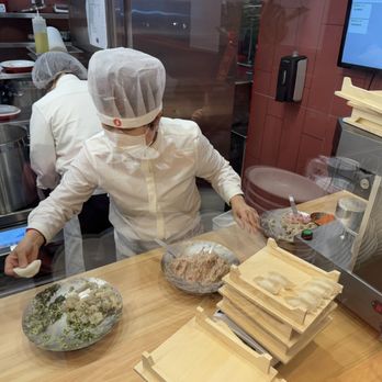 DUMPLING XI - Updated October 2025 - 115 Photos & 37 Reviews - 37-02 ...
