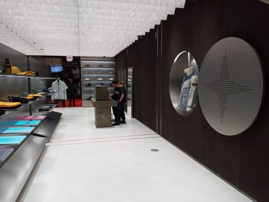 STONE ISLAND - Updated June 2025 - 12 Photos - 48 E Oak St, Chicago ...