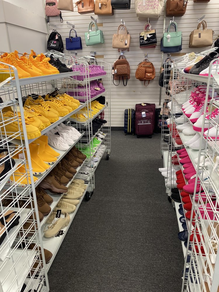 CITI TRENDS - Updated August 2025 - 14 Photos & 13 Reviews - 900 Market ...