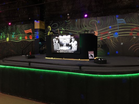 HOUSTON JUST ROLLING SKATING RINK - 62 Photos & 77 Reviews - Skating ...