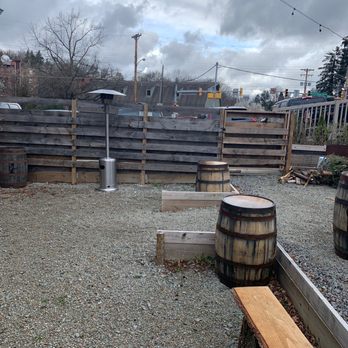 KINGVIEW MEAD - Updated September 2025 - 31 Photos & 13 Reviews ...