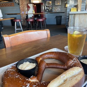 STAG BAR + KITCHEN - 527 Photos & 1030 Reviews - 121 Mc Fadden Pl ...