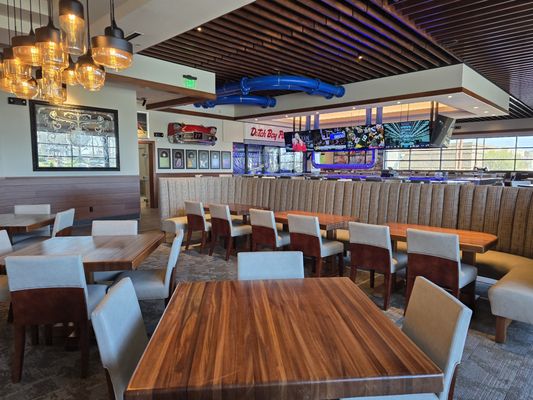 FIVE FOUR RESTAURANT & DRAFTHOUSE - Updated December 2025 - 169 Photos ...