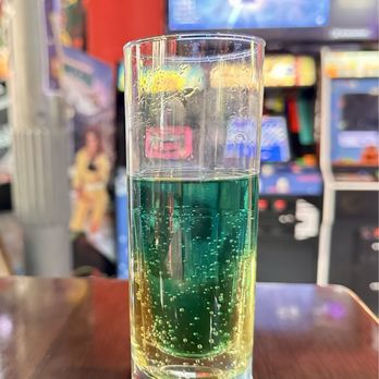 THREE LIVES - Updated October 2025 - 233 Photos & 79 Reviews - 316 S ...