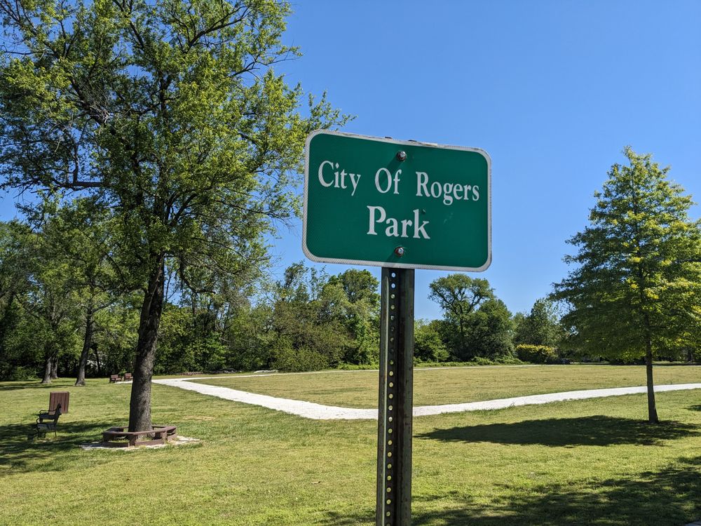LIBRARY PARK - Updated June 2025 - 13 Photos - 1507 W Pine St, Rogers ...