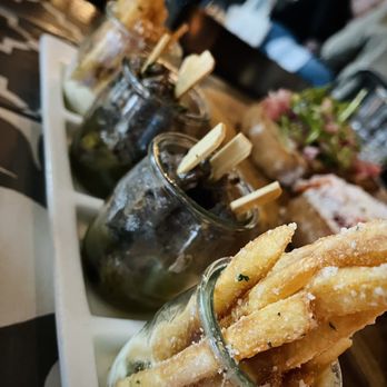 GROTTO DOWNTOWN - Updated May 2024 - 837 Photos & 551 Reviews - 1001 ...