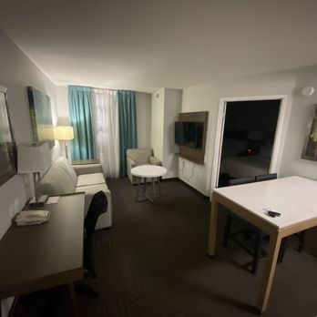 STAYBRIDGE SUITES GUELPH - Updated February 2025 - 20 Photos & 10 ...