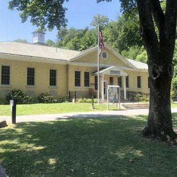 BERKELEY SPRINGS STATE PARK BATH HOUSE - Updated August 2024 - 100 ...