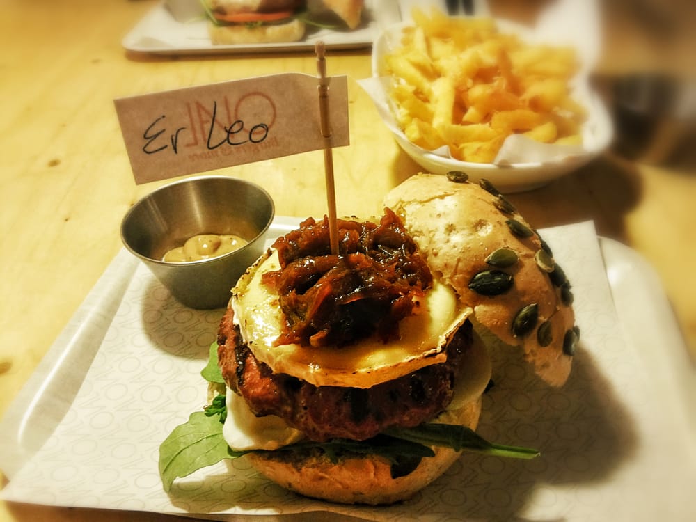 OVAL - Updated December 2025 - 129 Photos & 71 Reviews - Carrer de ...