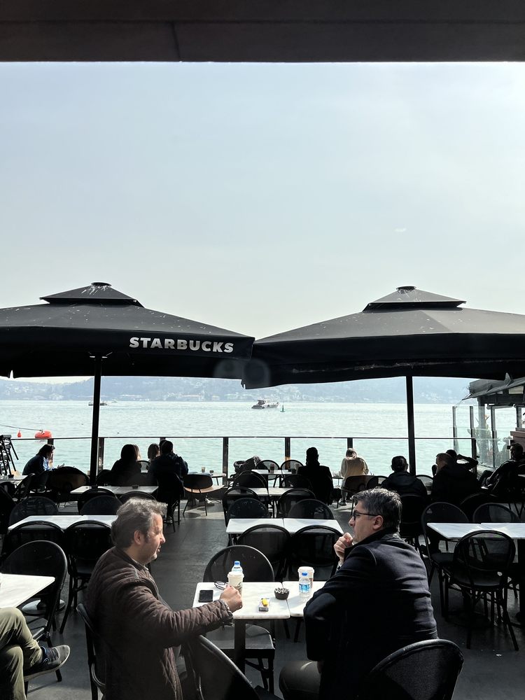 STARBUCKS - Updated December 2024 - 41 Photos & 14 Reviews - Bebek Mh ...
