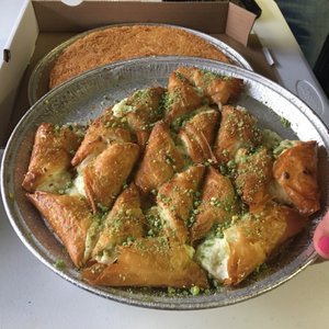 DEARBORN PIZZA - 58 Photos & 43 Reviews - Pizza - 14406 W Warren Ave ...
