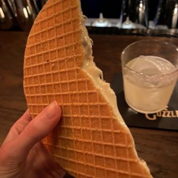 SIP & GUZZLE - Updated January 2025 - 491 Photos & 165 Reviews - 29 Cornelia St, New York, New ...