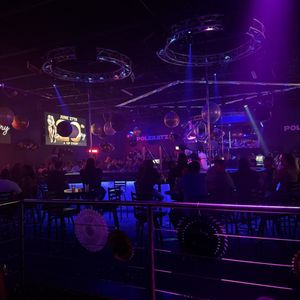 CLUB 390 - Updated October 2025 - 98 Photos & 90 Reviews - 390 E Joe ...