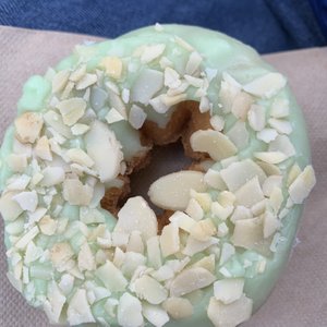 HANA’S DONUTS - 80 Photos & 115 Reviews - 2131 S 34th St, Kansas City ...