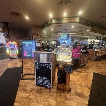 BLACK BEAR DINER - SEQUIM - Updated May 2024 - 253 Photos & 372 Reviews ...