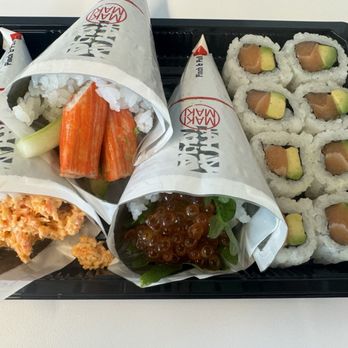 MAKIMAKI SUSHI - Updated March 2026 - 46 Photos & 18 Reviews - 350 ...