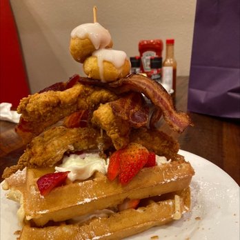 MAPLE LEAF DINER - Updated October 2025 - 5199 Photos & 3981 Reviews ...