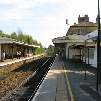 RAILWAY STATION - Updated September 2024 - Station Approach, Romsey ...