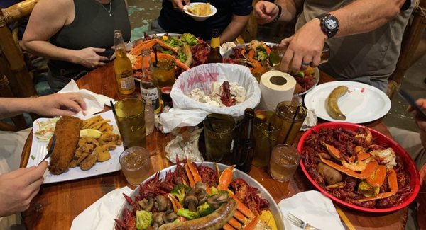 HULI HULI HUT - 338 Photos & 284 Reviews - American (Traditional) - 312 ...