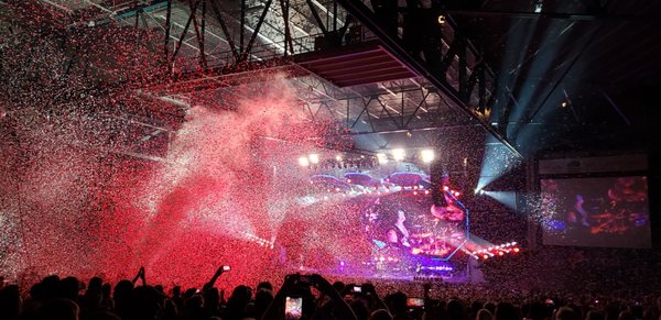 VETERANS UNITED HOME LOANS AMPHITHEATER - 213 Photos & 107 Reviews ...