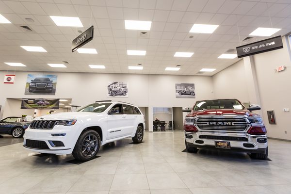 DAVID TAYLOR CHRYSLER - Updated October 2025 - 39 Photos & 10 Reviews ...