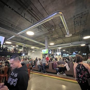 TIPSY PUTT - Updated August 2024 - 410 Photos & 253 Reviews - 301 W ...