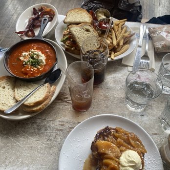 ODDFELLOWS CAFE & BAR - Updated December 2024 - 1753 Photos & 1568 ...