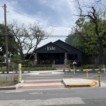 ESTE - Updated May 2024 - 781 Photos & 262 Reviews - 2113 Manor Rd ...