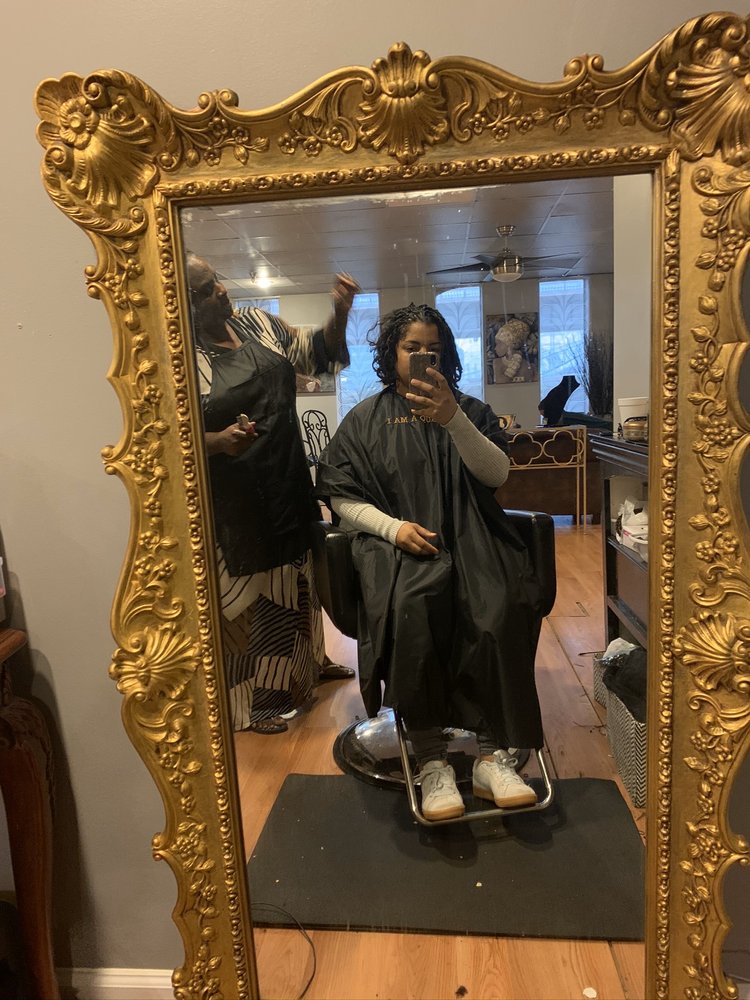 ROYAL LOCS & CROWNS - Updated May 2025 - 32 Photos - Uptown Salons ...