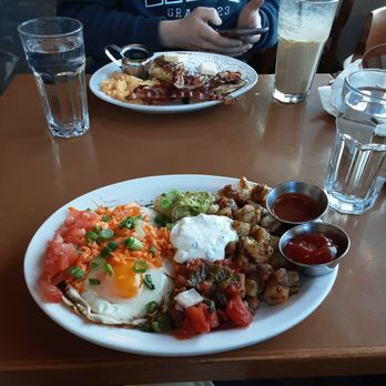 STELLA’S - Updated December 2025 - 1795 Henderson Highway, Winnipeg ...