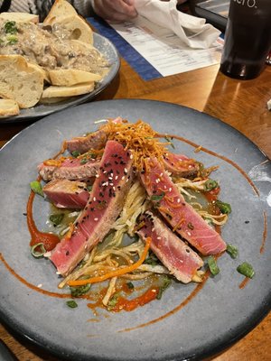 BLUEGILLS BAR AND GRILL - 21 Photos - 214 Main St, Alexandria ...