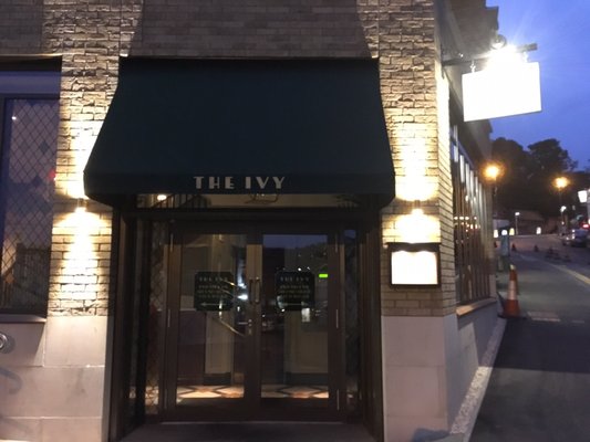 THE IVY CASTLE VIEW - Updated October 2025 - 98-110 High Street ...