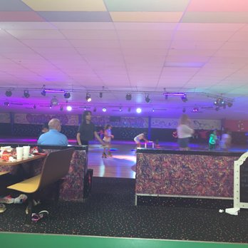 PEARWOOD SKATE CENTER - Updated December 2025 - 13 Photos & 37 Reviews ...