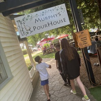 MURPHYS POURHOUSE - Updated December 2025 - 300 Photos & 331 Reviews ...