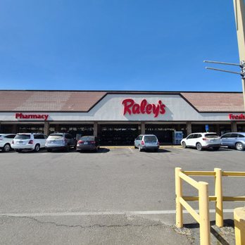 Raley's Oakhurst, CA - Last Updated March 2025 - Yelp
