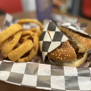 TOMMYS BURGERS CALIFORNIA STYLE - Updated June 2025 - 40 Photos & 19 ...