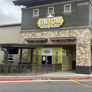 THE UNION DRAFT HOUSE - Updated December 2025 - 83 Photos & 89 Reviews ...