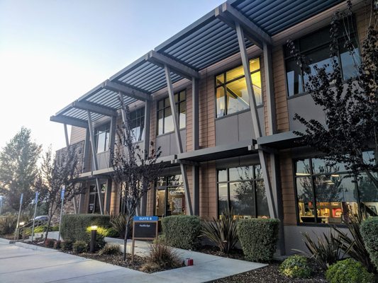 PACIFIC EYE - Updated August 2025 - 26 Photos & 75 Reviews - 3855 Broad ...