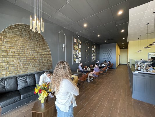 BREW BEES COFFEE - Updated August 2024 - 313 Photos & 264 Reviews ...