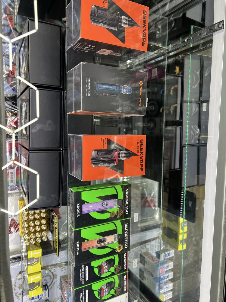 Rollers Smoke Shop, Los Angeles | Roadtrippers