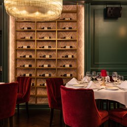 ANTHONY’S RUNWAY 84 - Updated July 2025 - 1244 Photos & 1047 Reviews ...