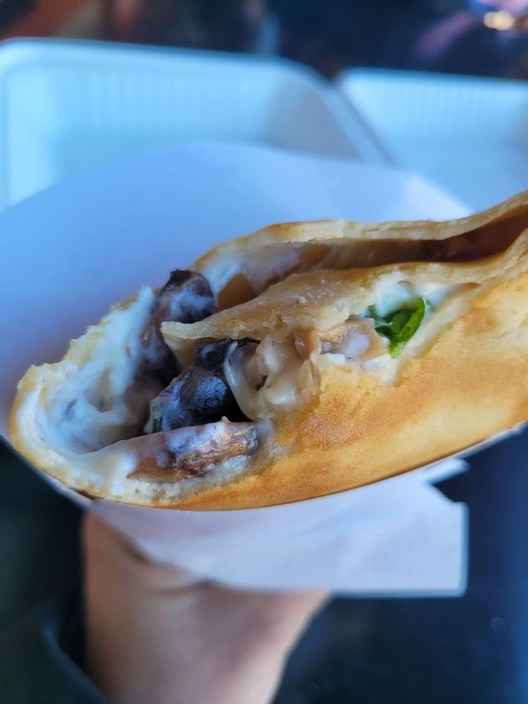 CREATIVE CREPES & MORE - Updated July 2024 - 218 Photos & 295 Reviews ...