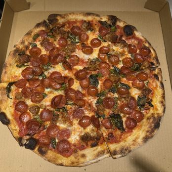 REDWOOD PIE - Updated May 2025 - 74 Photos & 69 Reviews - 511 Pier Ave ...