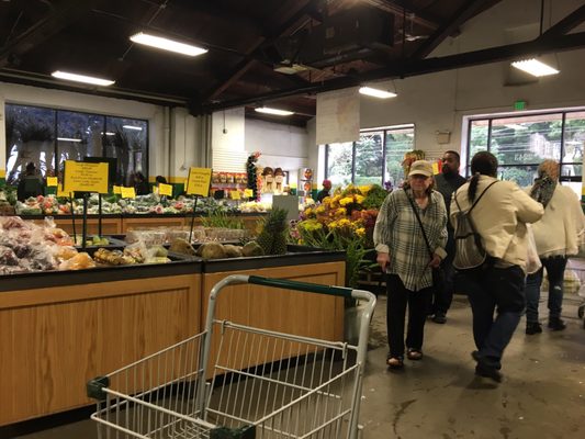 PRODUCE JUNCTION - Updated October 2025 - 61 Photos & 75 Reviews - 2241 ...